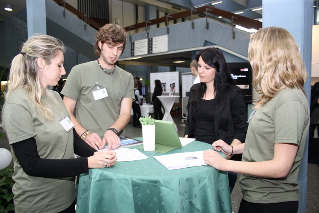 Sem.f. Medien- & Technologiemanagement, Prof. C. Loebbecke